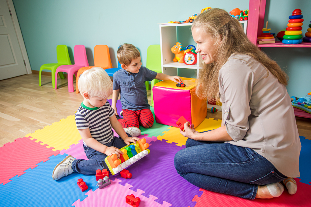 4 avantages liés aux métiers de la garde d’enfants