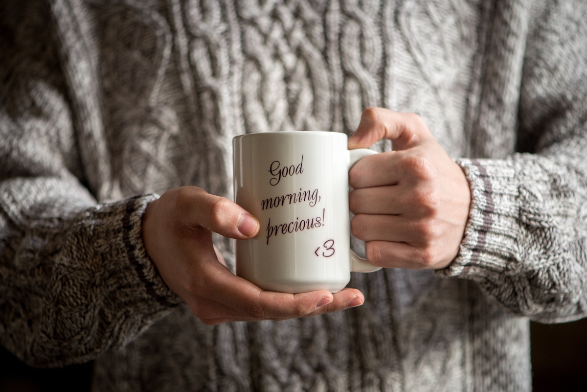 Pause café personnalisée : les mugs deviennent des œuvres d’art